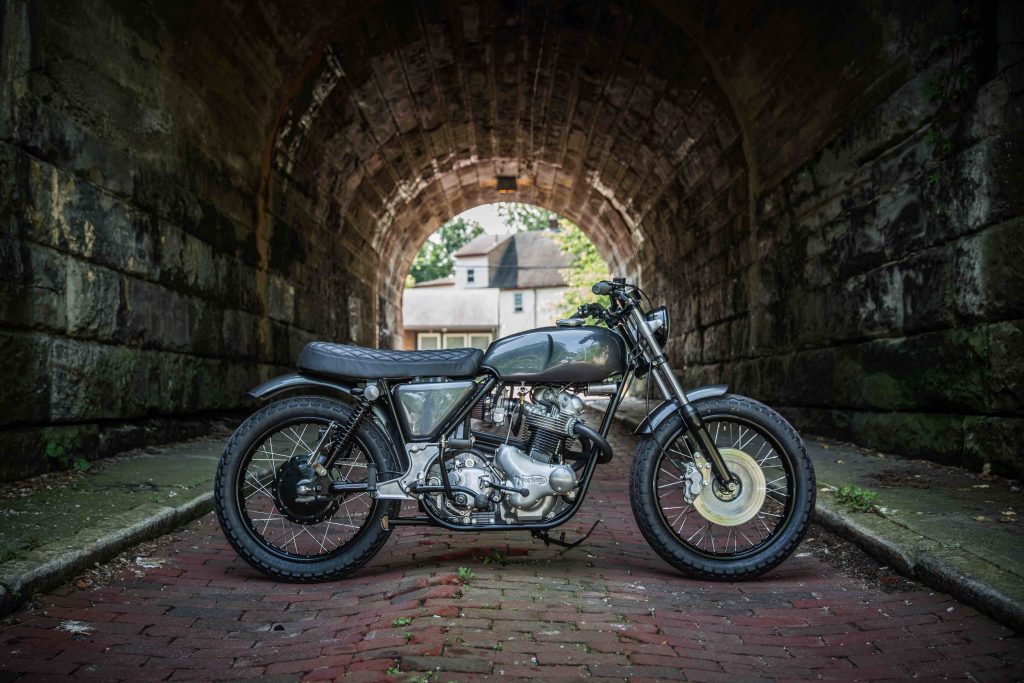 Aprilia RSV 1000 "La Pili" Cafe Racer (Kacerwagen) | CafeRaceros